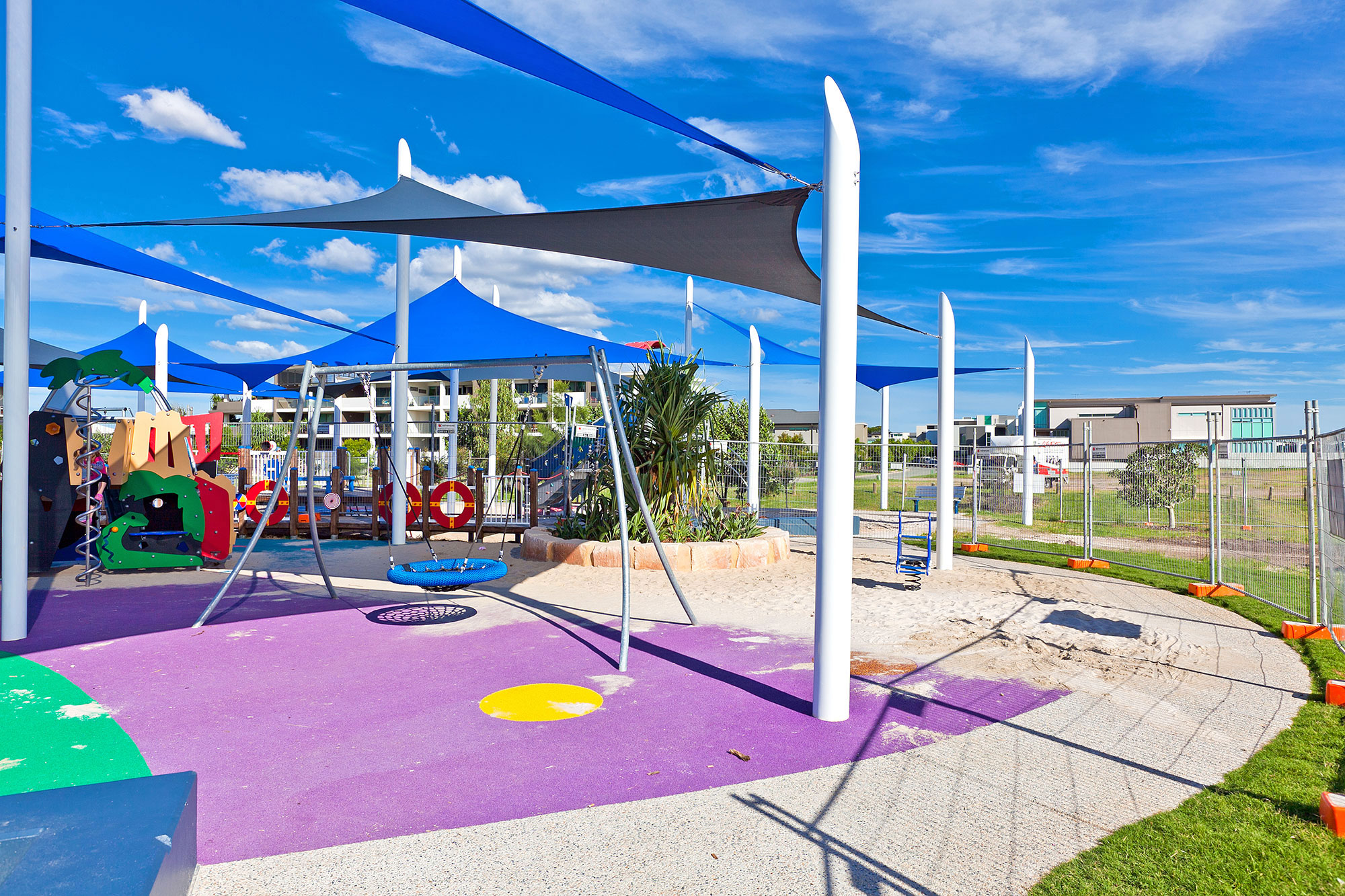 Bulimba Riverside Park shade sails and shade structures | Council park ...